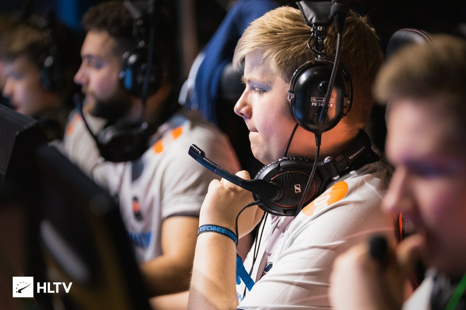 多次尝试不同阵容未果，MAD Lions宣布解散CSGO分部 - CSGO.HOW