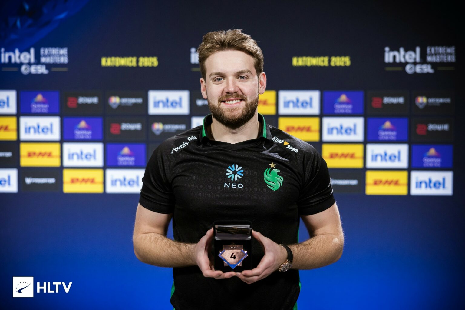 前教练kassad预测NiKo2025年后将跌出CS2 TOP10 - CSGO.HOW